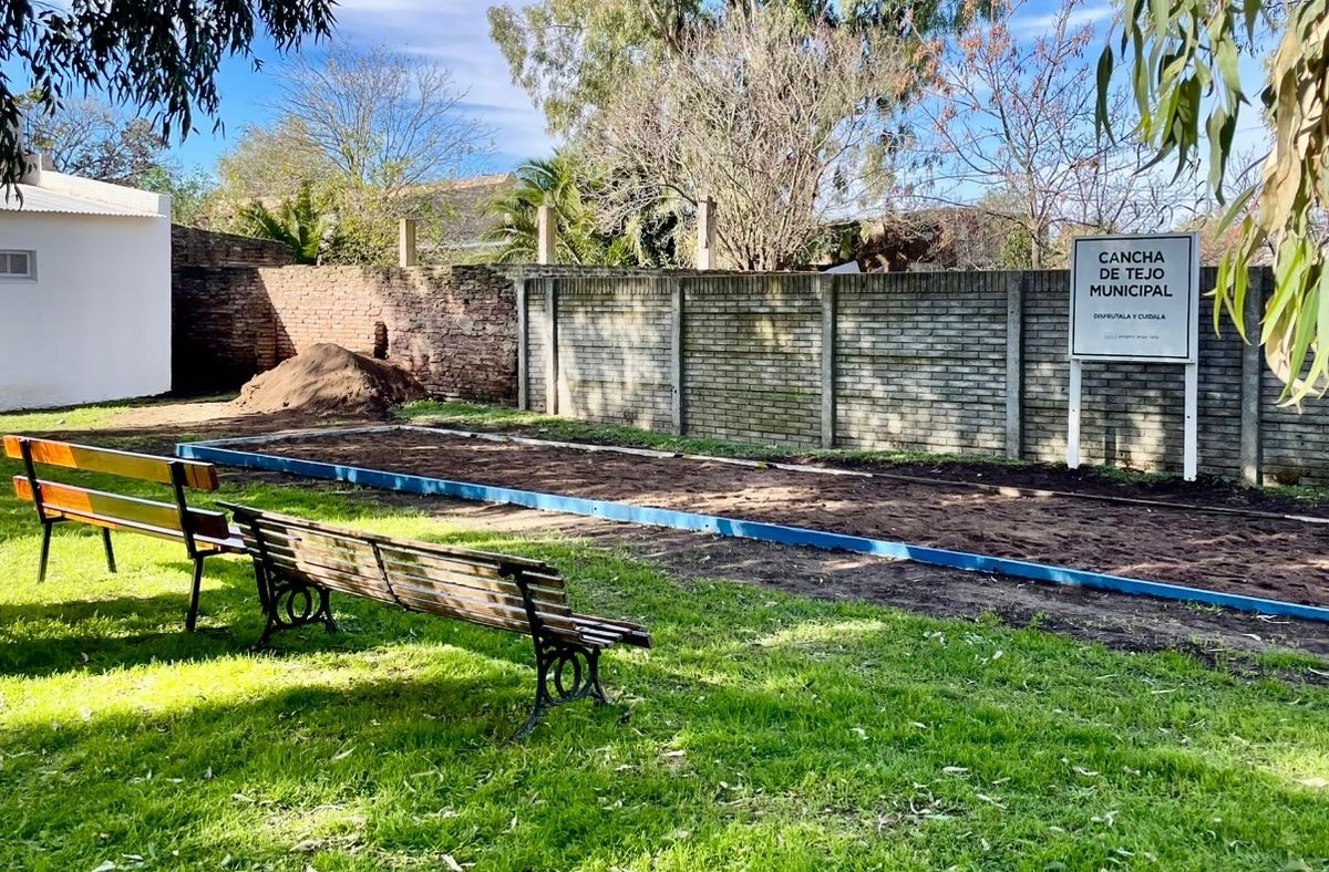 Imposición de nombre a cancha de tejo en Arroyo Corto